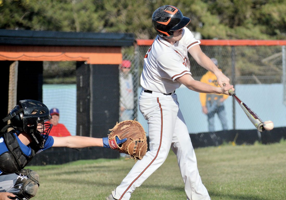 Elkins Tigers win on Senior Night | News, Sports, Jobs - The Intermountain